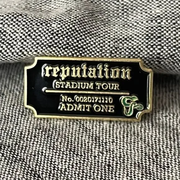 Taylor Swift | Accessories | 26 Or 32 Reputation Stadium Tour Ticket ...